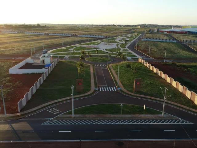 Lote/Terreno para venda com 286 metros quadrados em Praça Alto Umuarama Uberlândia MG