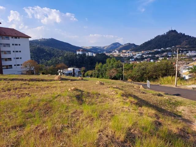 Lote/Terreno para venda parcelada com 450 metros quadrados
