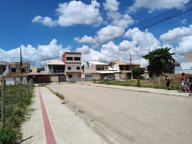 Lote/Terreno para venda tem 120 metros quadrados