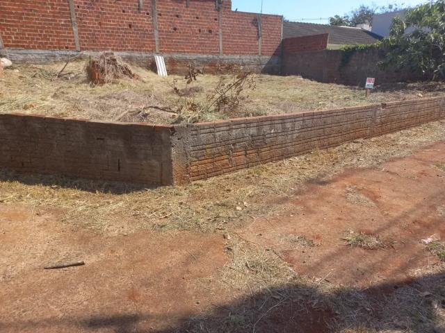 Lote/Terreno para venda tem 280 metros quadrados com 1 quarto em Jardim Monterey Sarandi PR
