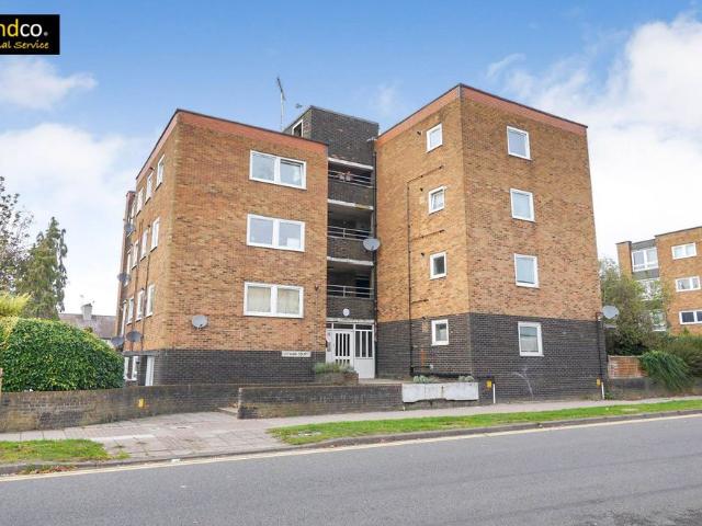 Lothair Court, Hatfield AL10, Studio to rent, £1,100 pcm | PrimeLocation