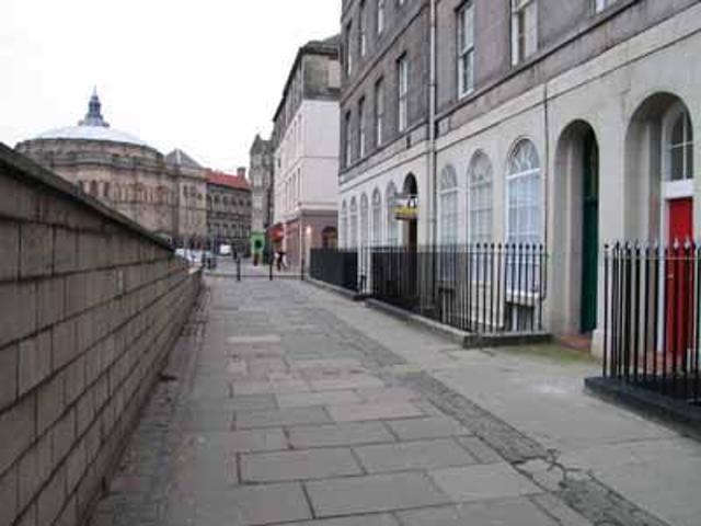 Lothian Street, Central, Edinburgh, EH1 2 bed flat to rent £1,750 pcm £404 pw