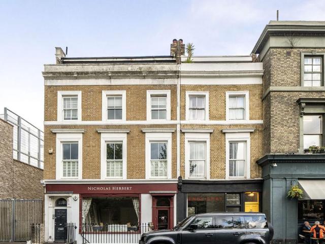 Lots Road, London, SW10 2 bed flat to rent £2,579 pcm £595 pw