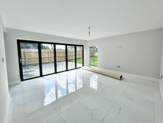 Louth Road, New Waltham