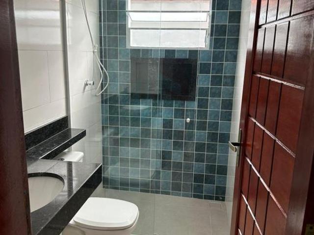 Loucura. Excelente casa isolada na cidade de Mongaguá, com 109 metros de área útil, de 03 dormitório