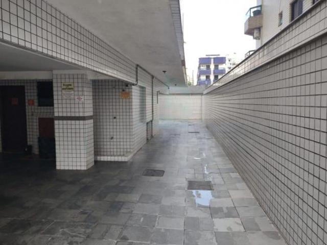 Loucura, Loucura. *Grande oportunidade*. Excelente apartamento no Canto do Forte, semi mobiliado