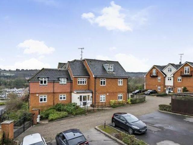 Loudwater, Buckinghamshire, 2 Bedroom Flat