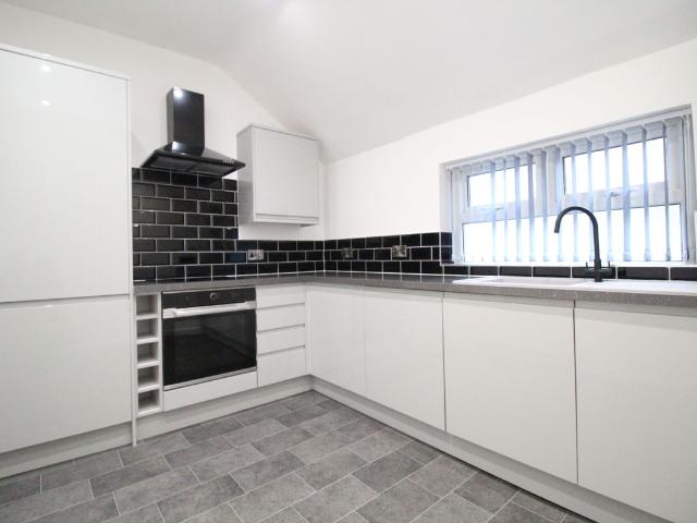 Loughborough Road, West Bridgford NG2, 1 bed flat to rent, £950 pcm | PrimeLocation