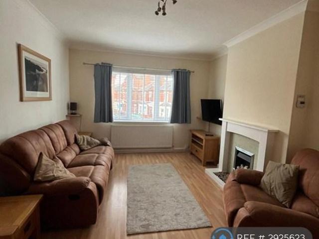 Loughborough Road, Nottingham, NG2 1 bed flat to rent £1,149 pcm £265 pw