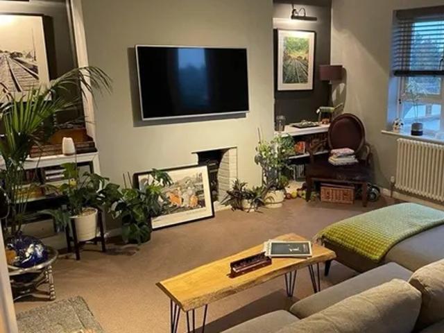 Loughton Way, Buckhurst Hill, IG9 6AH, United Kingdom | 2 bed apartment for rent #114906051 | Rentberry