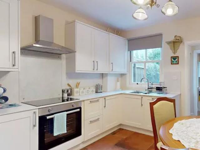 Loughton, IG10 1EB, United Kingdom | 2 bed apartment for rent #164872634 | Rentberry