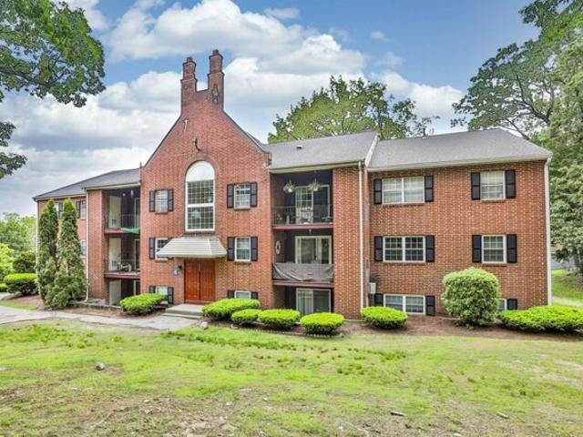 Louisburg Sq Apt,nashua, Condo For Sale