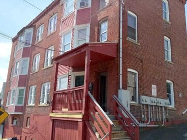 Lounsbury St, Waterbury, Home For Sale