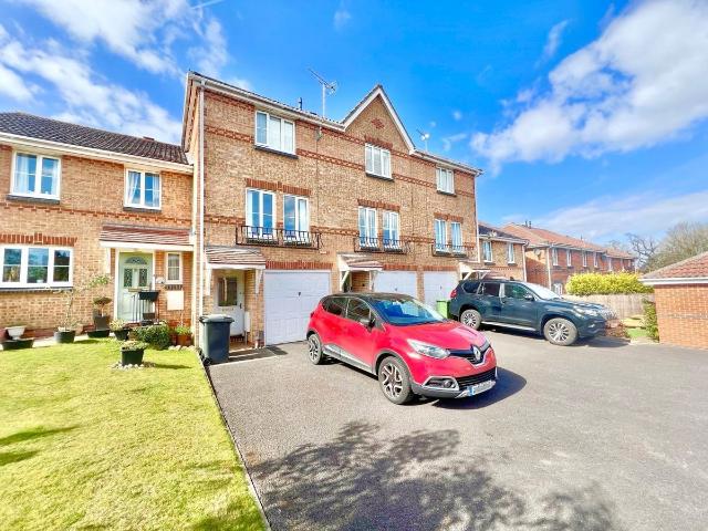 Lovage Road, Whiteley, Fareham, Hampshire PO15, 3 bed detached house to rent, £1,550 pcm | PrimeLocation