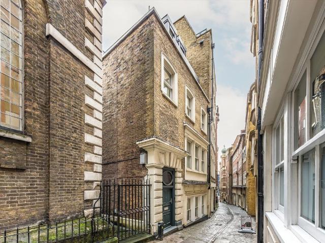 Lovat Lane, City Of London EC3R, 2 bed flat to rent, £4,500 pcm | PrimeLocation