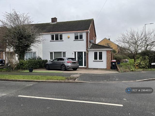 Lovatt Drive, Bletchley, Milton. 4 bed terraced house to rent £1,795 pcm £414 pw