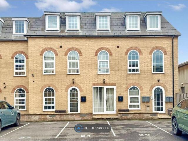 Love Lane, Cirencester GL7, 1 bed flat to rent, £1,000 pcm | PrimeLocation