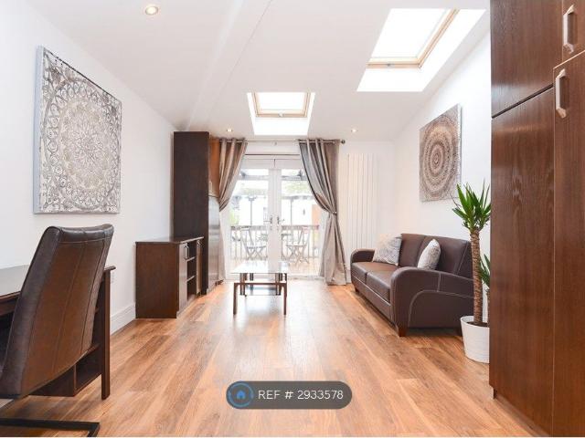 Love Lane, Newbury RG14, Studio to rent, £950 pcm | PrimeLocation