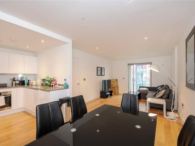 Love Lane, Woolwich, London SE18, 3 bed flat to rent, £2,850 pcm | PrimeLocation