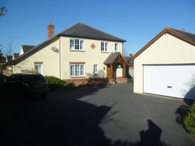 Lovelace Gardens, Exeter EX2, 4 bed detached house to rent, £1,600 pcm | PrimeLocation