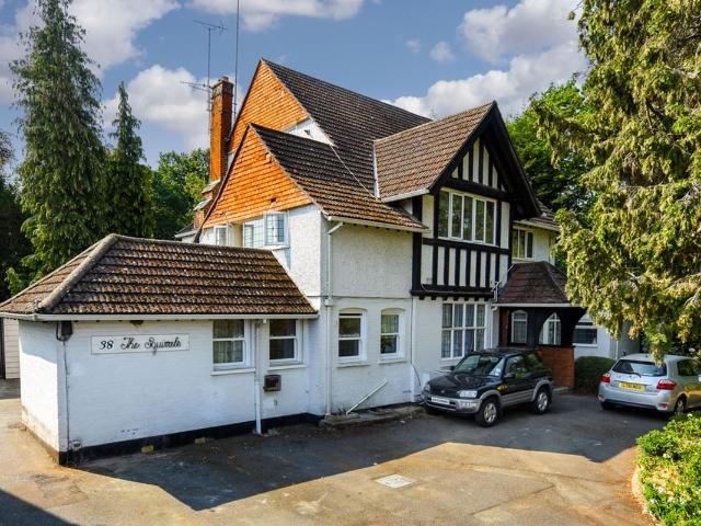 Lovelace Road, Surbiton KT6, 1 bed flat to rent, £1,400 pcm | PrimeLocation