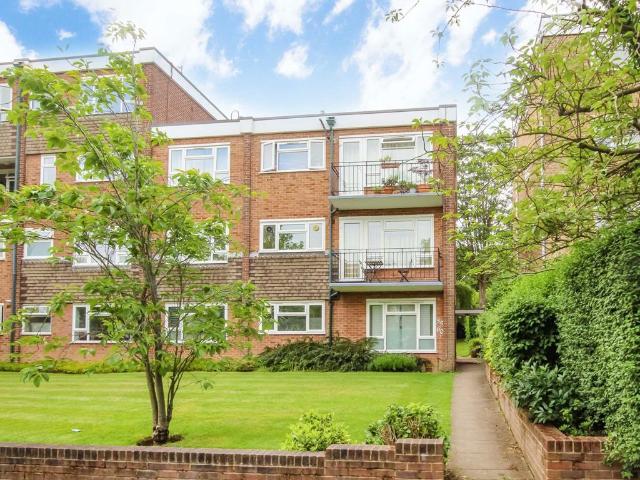 Lovelace Road, Surbiton KT6, 1 bed flat to rent, £1,495 pcm | PrimeLocation