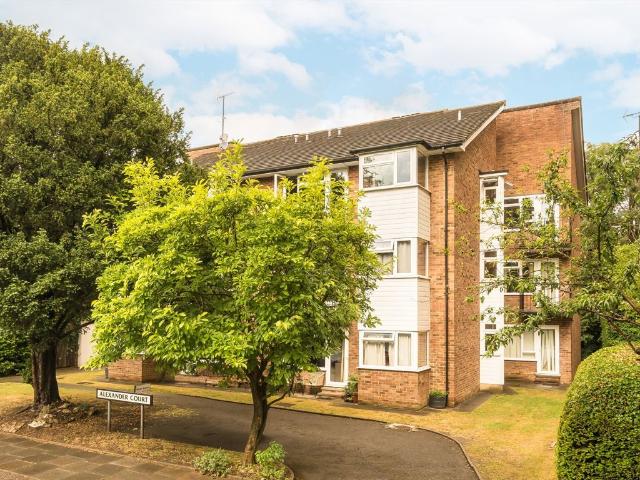 Lovelace Road, Surbiton KT6, 2 bed flat to rent, £1,895 pcm | PrimeLocation