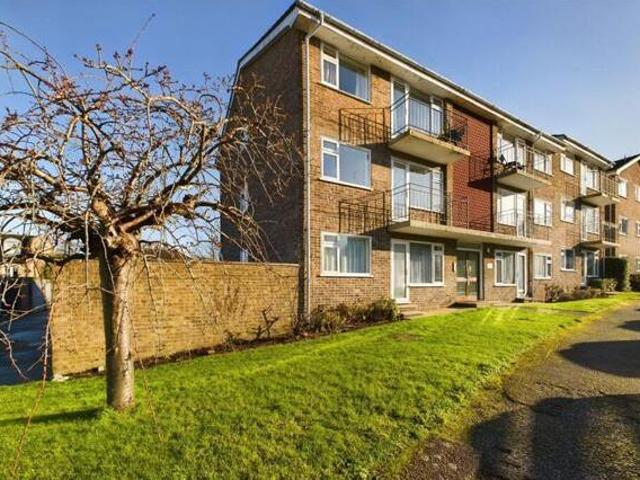 Lovelace Road, Surbiton, 2 Bedroom House