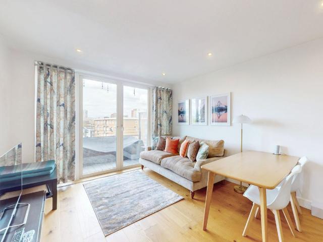 Lovelace Street, London E8, 1 bed flat to rent, £2,400 pcm | PrimeLocation
