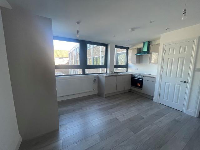 Lovell House, King's Lynn PE30, 1 bed flat to rent, £850 pcm | PrimeLocation