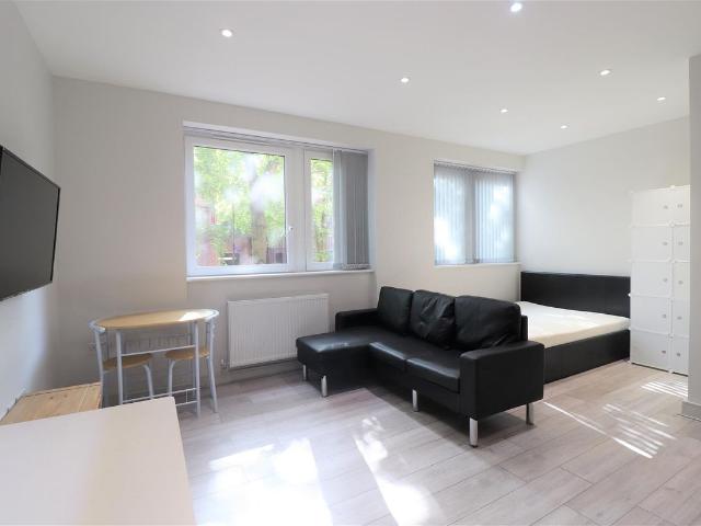 Lovell House, Uxbridge UB8, Studio to rent, £1,295 pcm | PrimeLocation