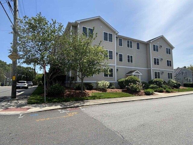 Lovell St Apt,nashua, Condo For Sale