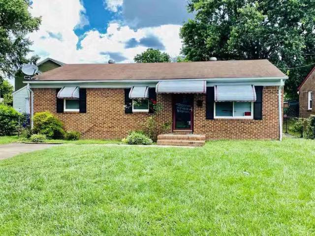 Lovely 3 Bedroom 1 Bath Ranch House 2240 Mckann Ave