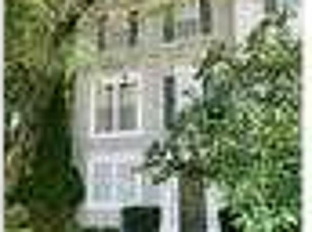 Lovely 3BD 2.5 bath Townhouse
