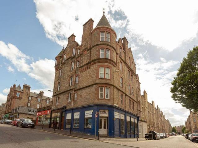 Lovely 1 bed flat in Polwarth: viewings sat 8 Aug