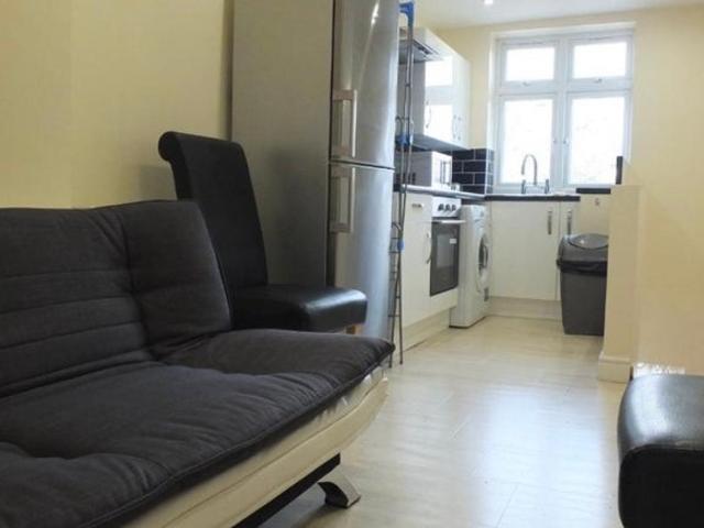Lovely 1 Bed Flat near Addenbrooke's | Bills Inc