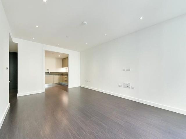 Lovely 1 bedroom flat to rent in Meranti House, Goodman's Fields, E1
