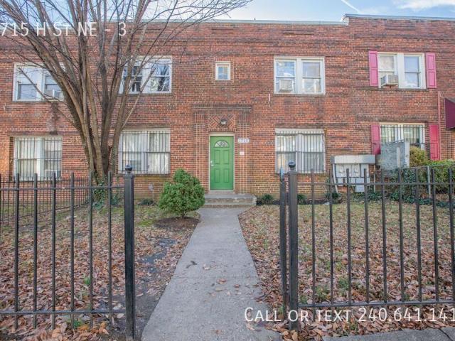 Lovely 1 BR/1 BA Apartment in Carver Langston!
