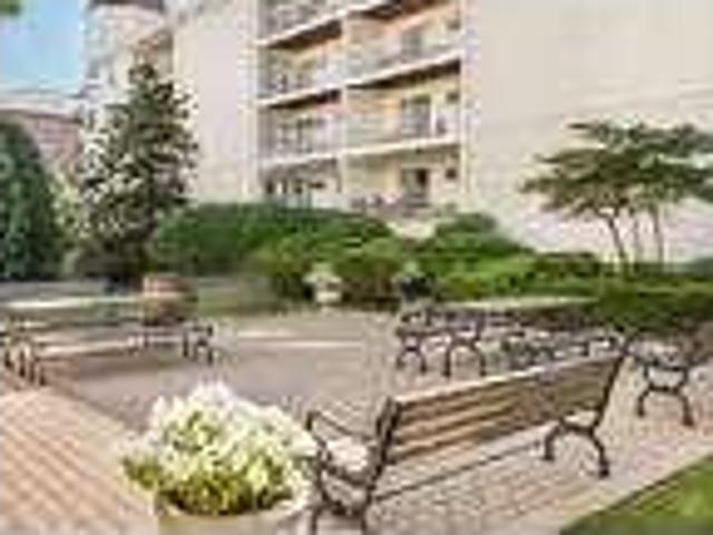 Lovely 1Bed 1Bath For Rent