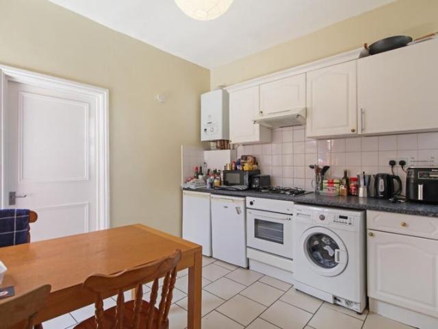 Lovely 2 bed flat in Fulham close Parsons Green