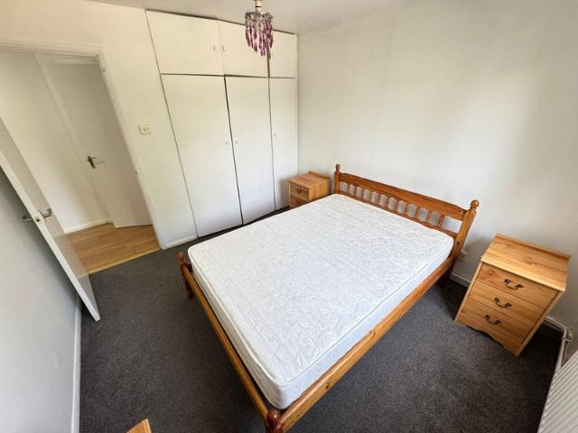 Lovely 2 Bedroom Flat Located in SE14