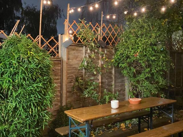 Lovely 2 bedroom flat with garden