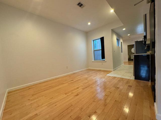 Lovely 2 Bedroom Home in the Heart of Callowhill