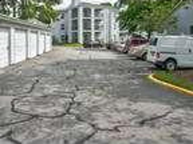 Lovely 2 Bedroom 2 Bathroom Available