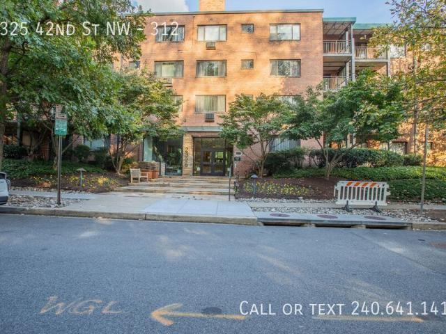 Lovely 2 BR/1 BA Condo in Glover Park!