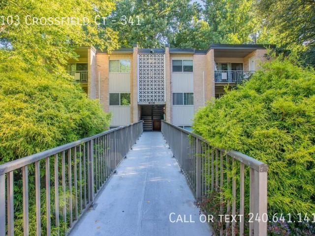 Lovely 2 BR/1 BA Condo in North Bethesda!