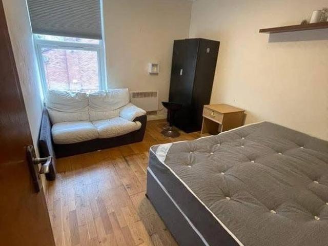Lovely 2 double bedroom flat