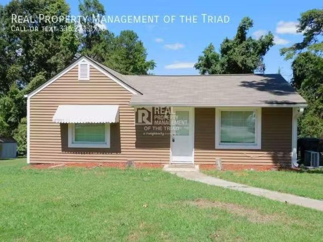 Lovely 2bd/1ba in Greensboro! 1608 Orlando St