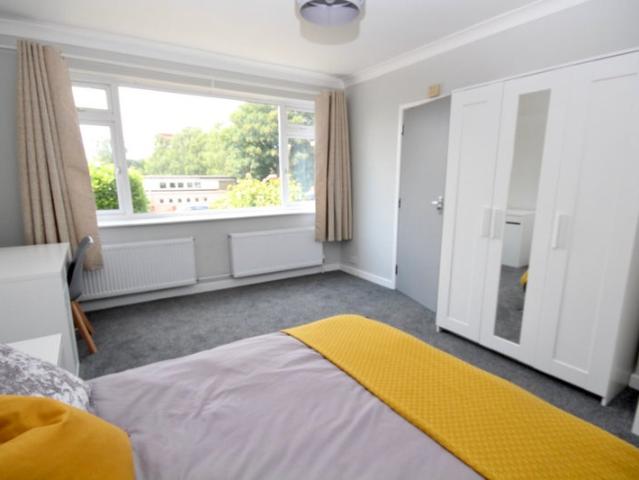 Lovely 4 bed house