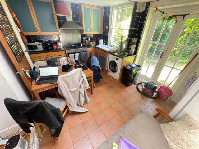 Lovely 4 bed house in the heart of Camden Town!